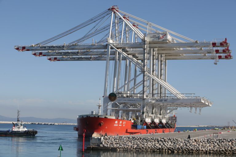 APM Terminals MedPort Tangier reçoit ses trois premiers portiques STS ...