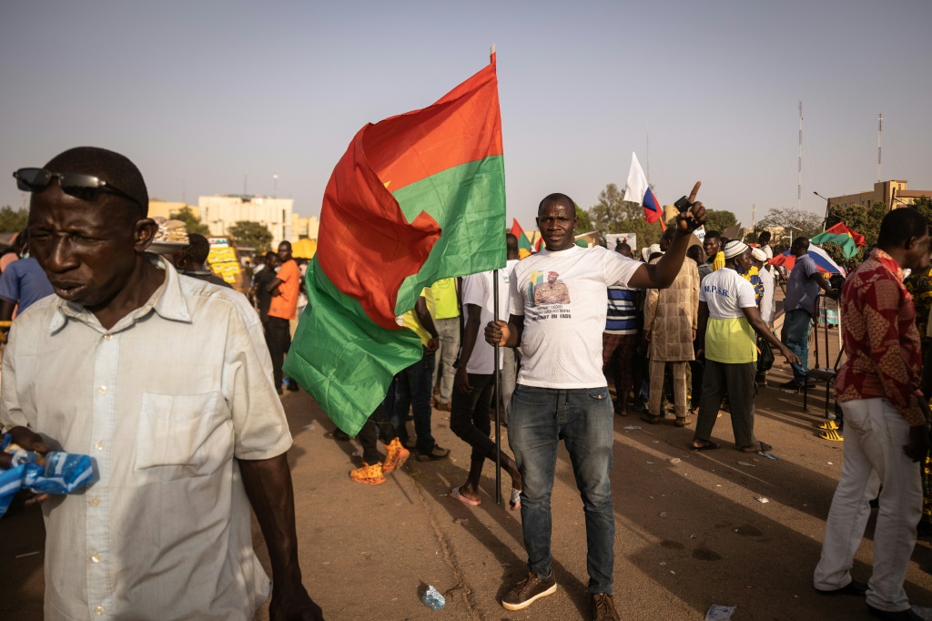 Burkina: la période de transition fixée à trois ans avant des élections - La Nouvelle Tribune